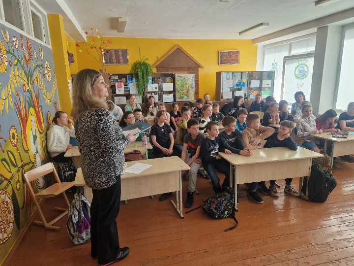 Veprių mokykla-daugiafunkcis centras - Susitikimas su rašytoja Kotryna Zyle