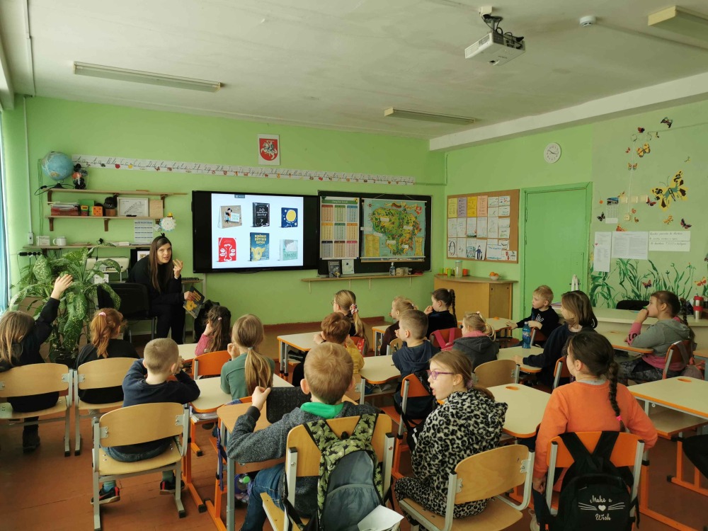 Veprių mokykla-daugiafunkcis centras - Susitikimas su rašytoja Kotryna Zyle