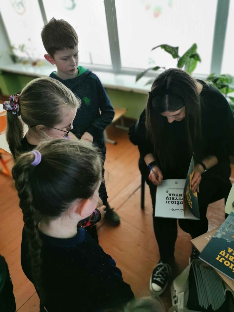 Veprių mokykla-daugiafunkcis centras - Susitikimas su rašytoja Kotryna Zyle